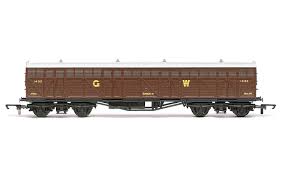 Hornby R6980 GWR Siphon H Bogie Wagon No.1433 - OO gauge — Model Railway Solutions